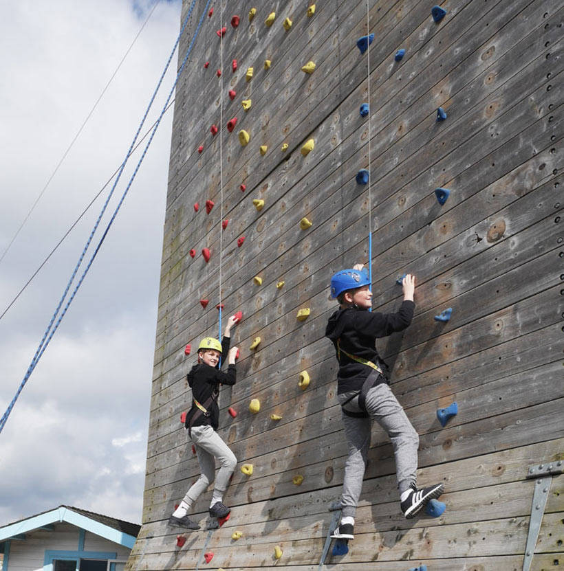 Butlin's Astonishing Family Science Weekend Review - The Only Girl in ...
